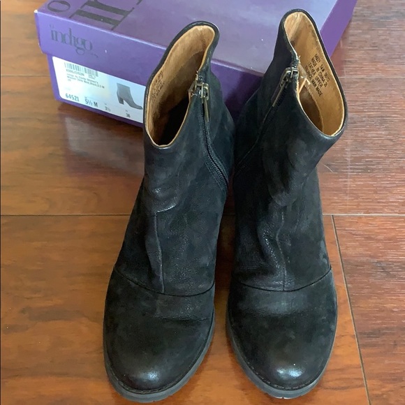 Indigo by Clarks | Shoes | Indigo By Clarks Black Mission Zella Ankle ...